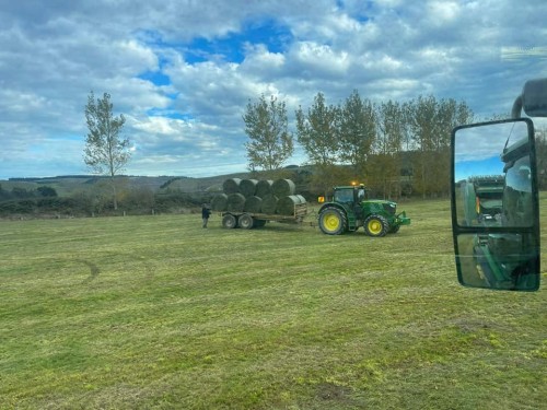 On Farm Carting & Loading | CMC Contracting