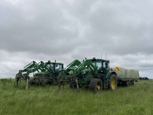 On Farm Carting & Loading | CMC Contracting